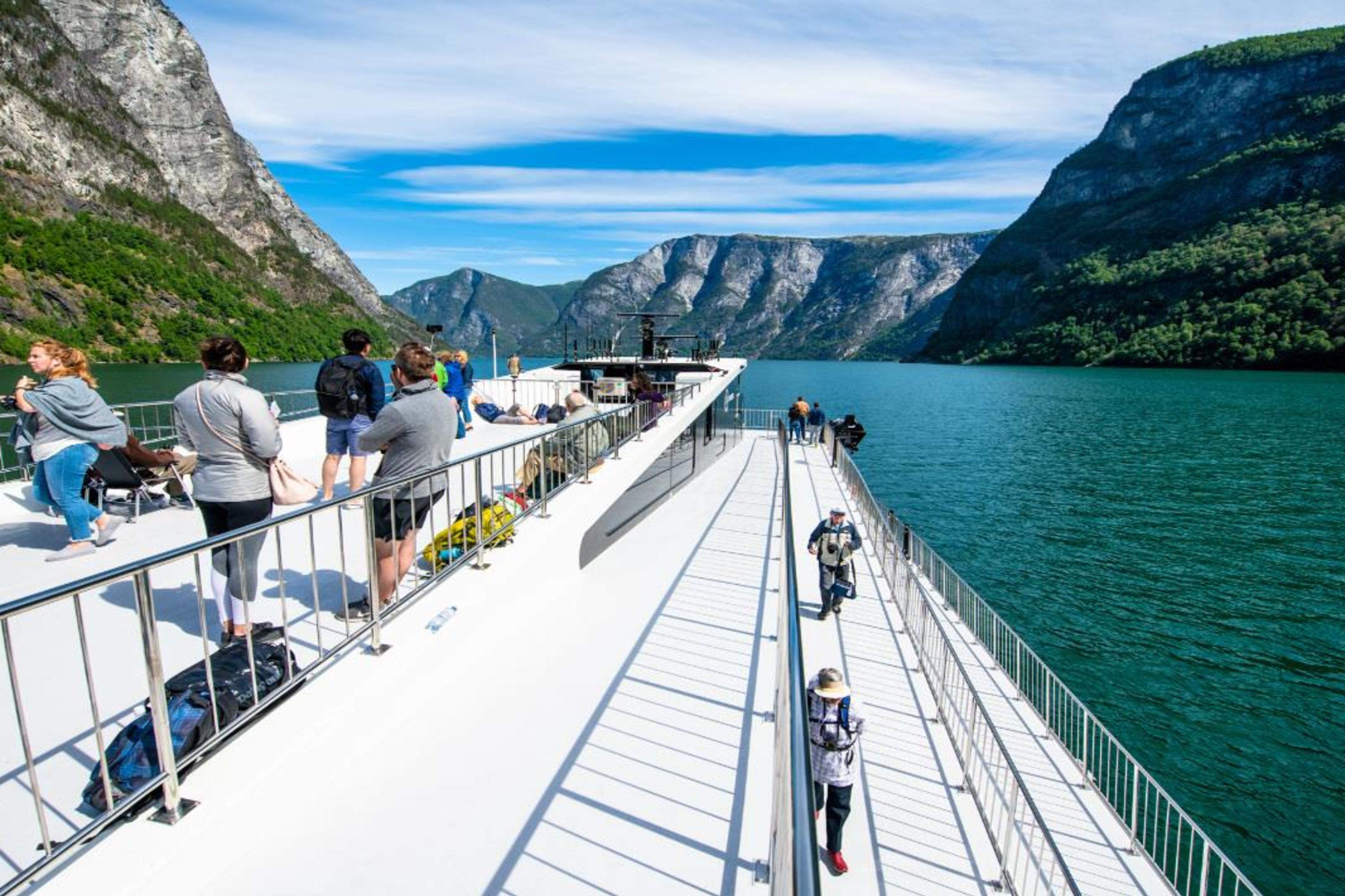 Naeroyfjord Fjord An Amazing Fjord Cruise In The Nærøyfjord